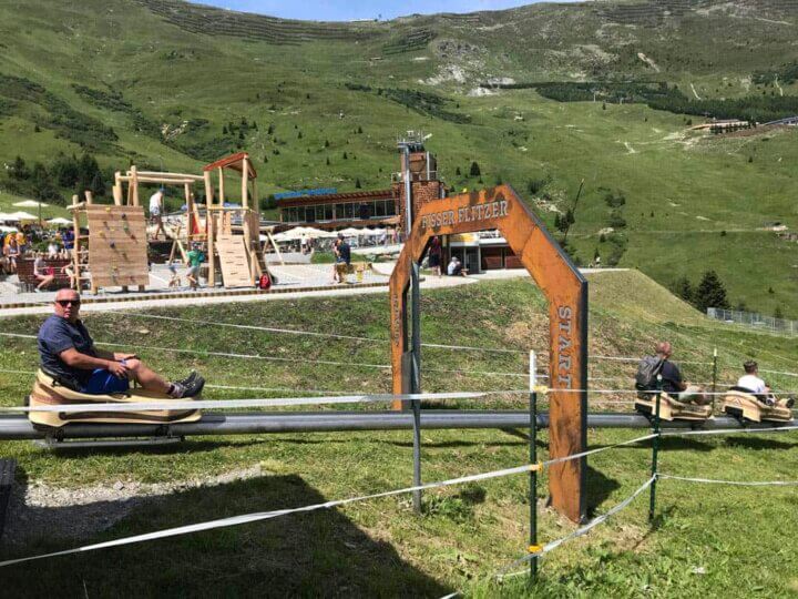 Zomerfunpark Fiss: een gaaf 'attractiepark' bovenop de berg in ...