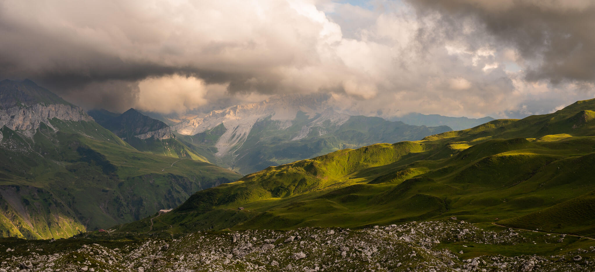Kindvriendelijke huttentocht in Montafon, op de grens van Oostenrijk en ...