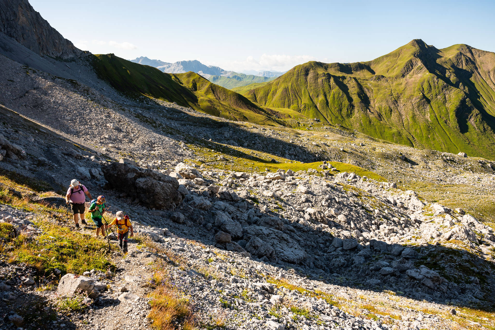 Kindvriendelijke huttentocht in Montafon, op de grens van Oostenrijk en ...