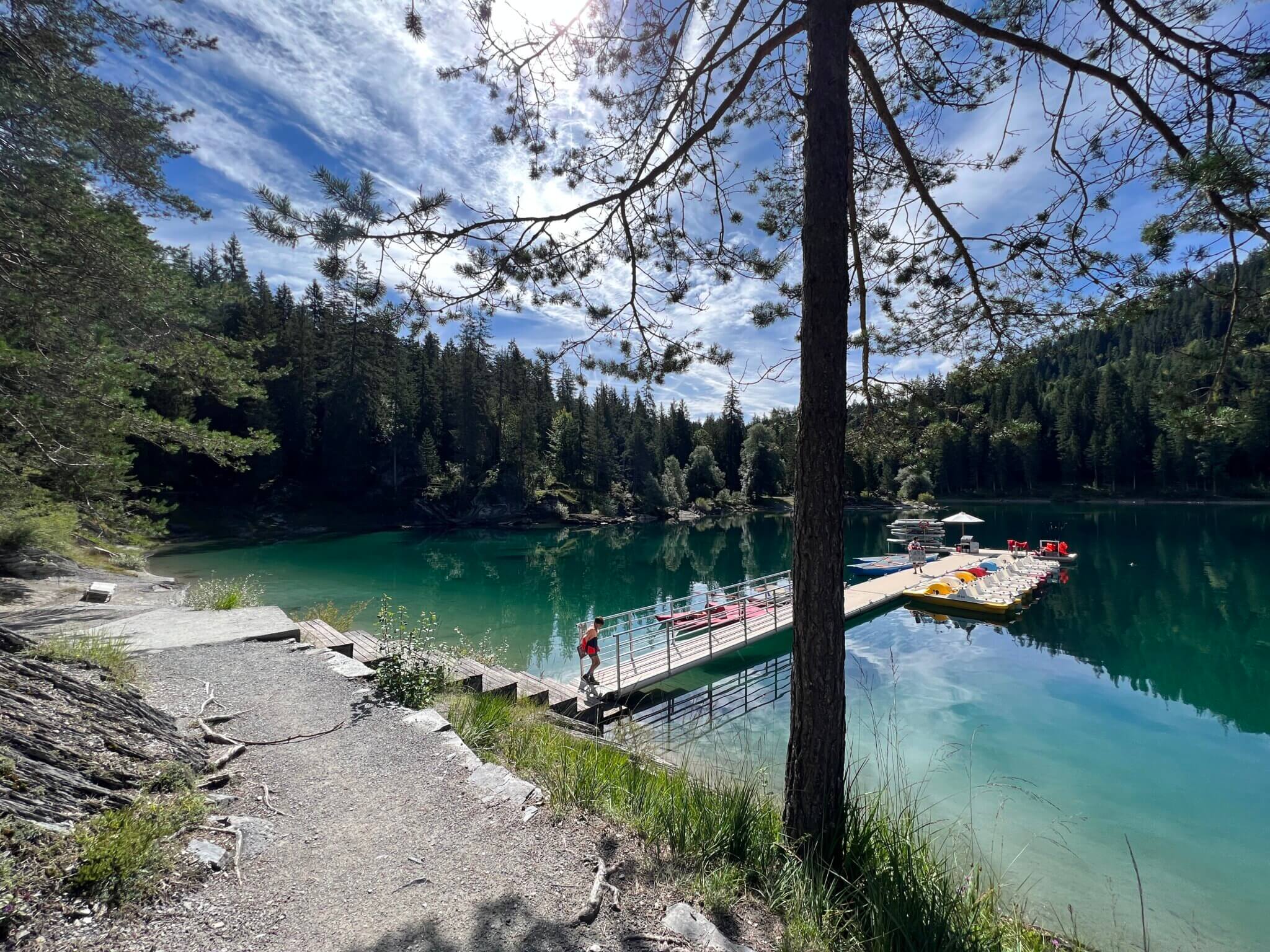 Caumasee, een sprookjesachtig meer in Flims in Zwitserland | Kids in de ...