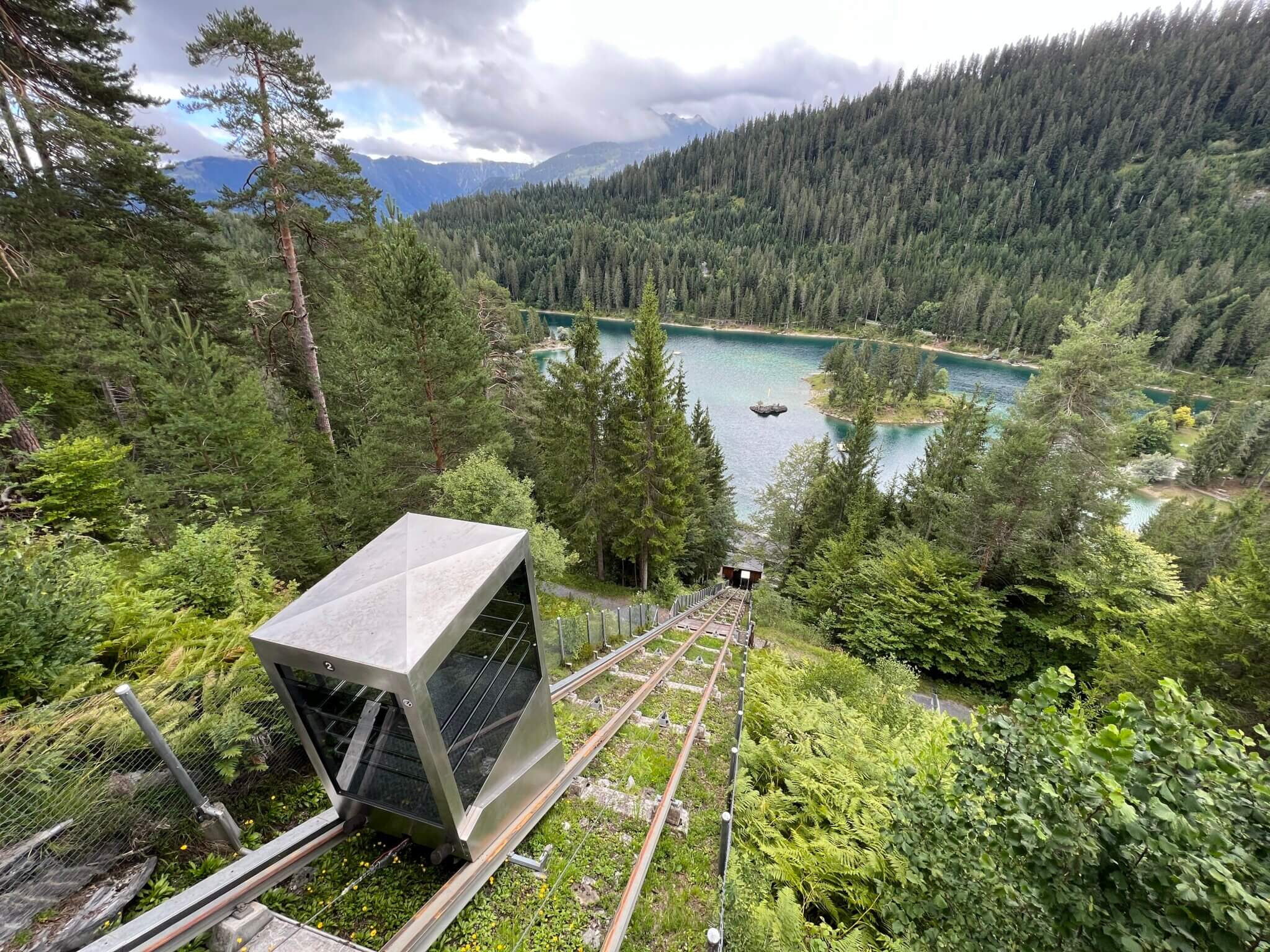 Caumasee, een sprookjesachtig meer in Flims in Zwitserland | Kids in de ...
