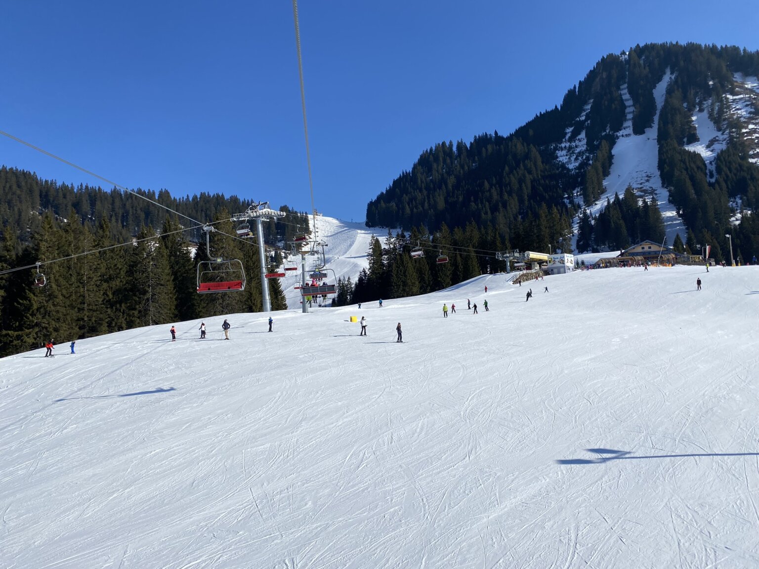 Skigebied Berwang: knus dorp en skigebied in de Tiroler Zugspitz Arena ...